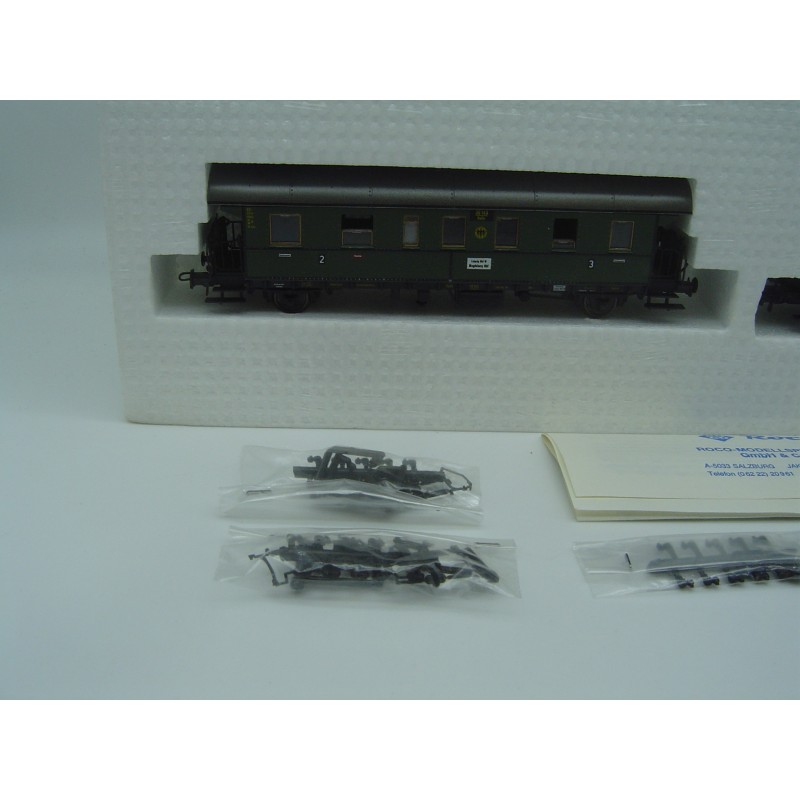 roco coffret réf 04062S 4 voitures et 1 fourgon